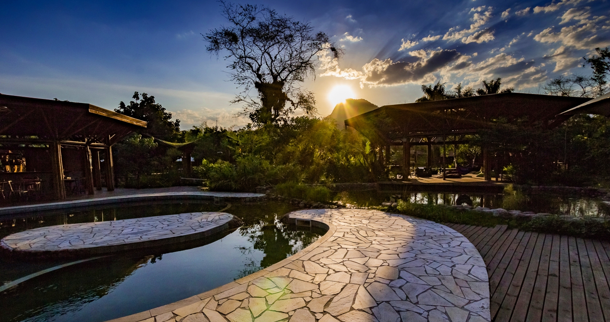 Banana Bamboo Ecolodge - Horizons Nouveaux